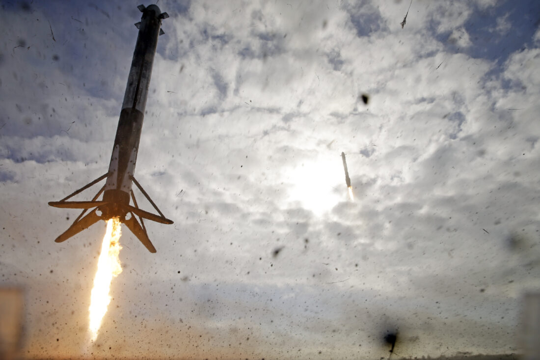 SpaceX completes successful booster landings after foggy military ...